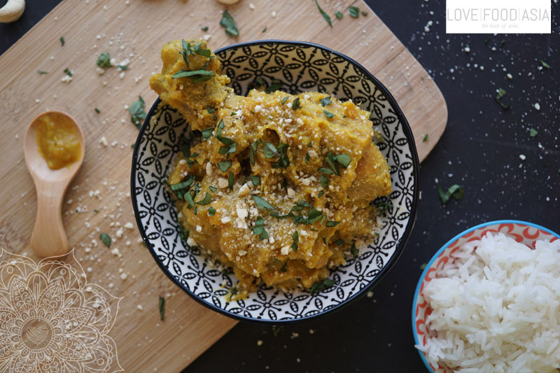 Indonesian Chicken Curry (Gulai Ayam) - Love.Food.Asia.